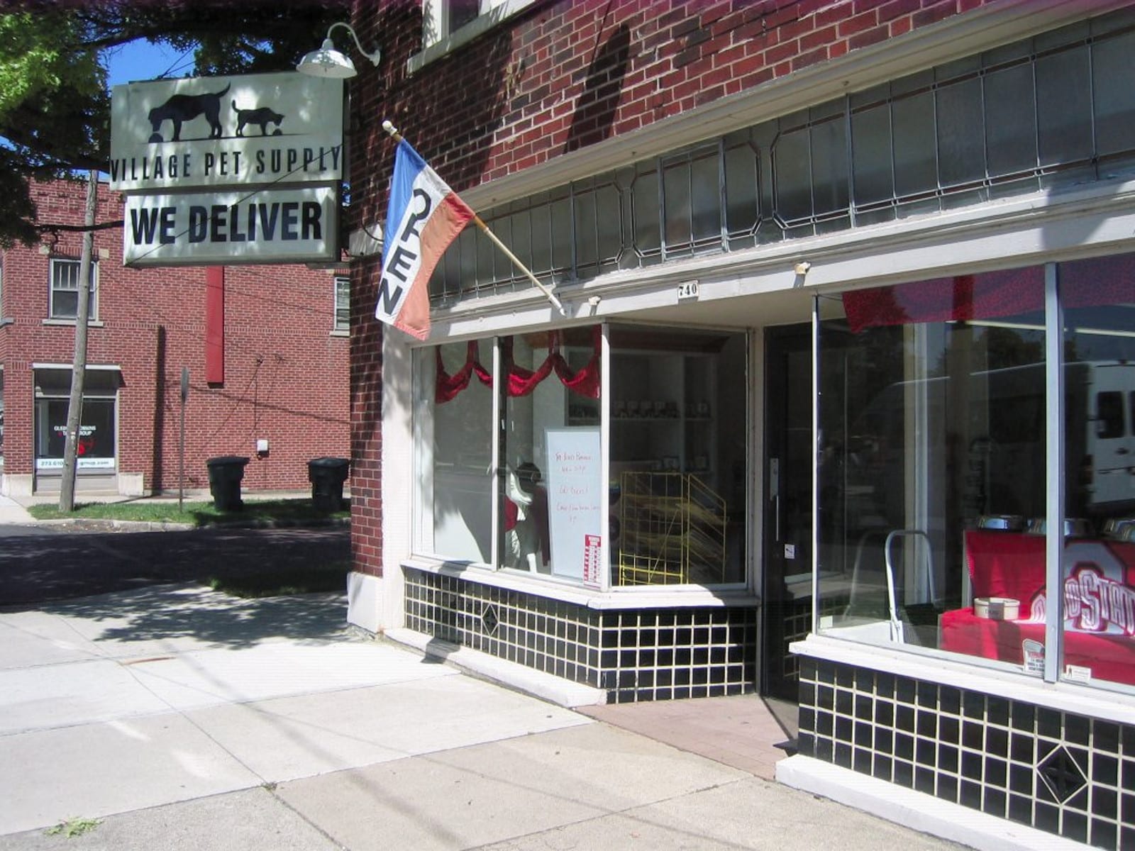 » background storefront